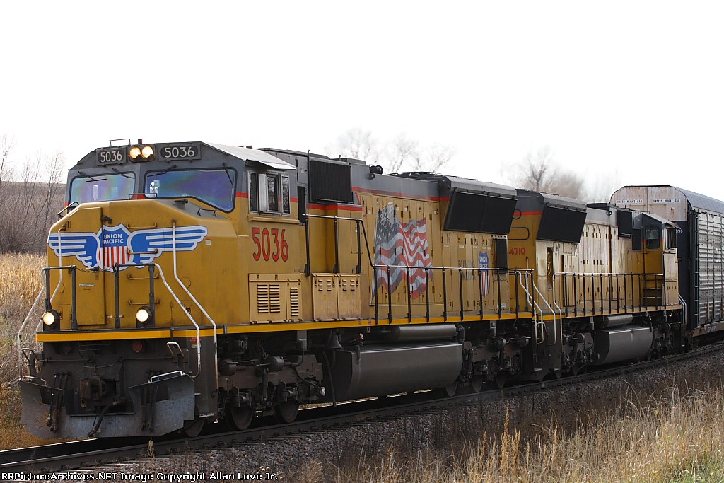 UP 5036 east